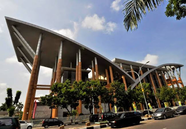 Mengenal Lebih Dekat Perpustakaan Soeman HS - AnnisaRahmaY