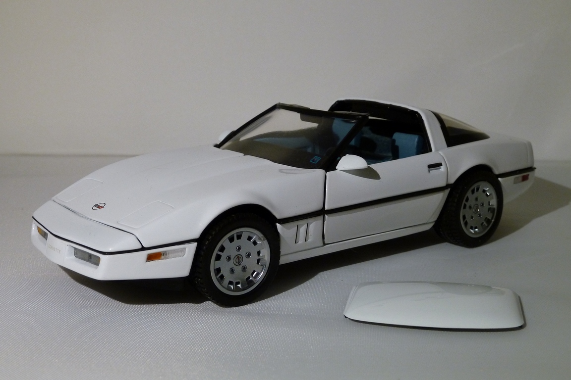 Modelli diecast 1:24 e dintorni: Chevrolet Corvette C4