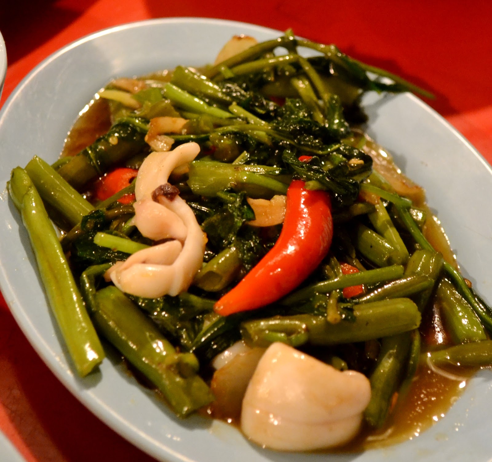 AKU JALAN AKU MAKAN: RESTORAN TASIK IDAMAN