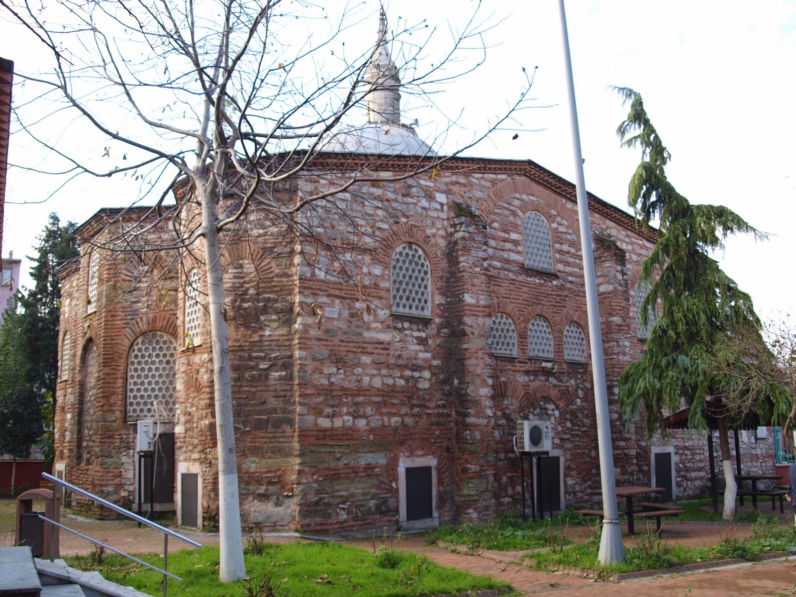 ΚΩΝΣΤΑΝΤΙΝΟΥΠΟΛΗ: ATIK MUSTAFA PASA CAMII (ΜΟΝΗ ΑΓΙΑΣ ΘΕΚΛΑΣ).