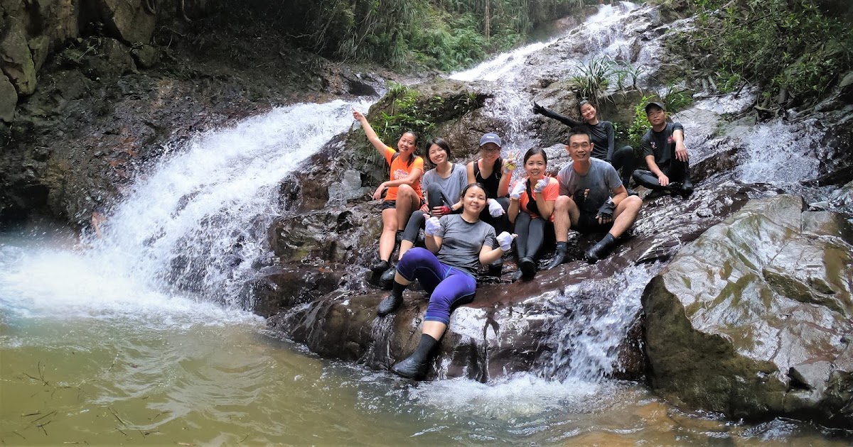 Pelepah Waterfall - Johor's Mini CBL? | Catchingtravels