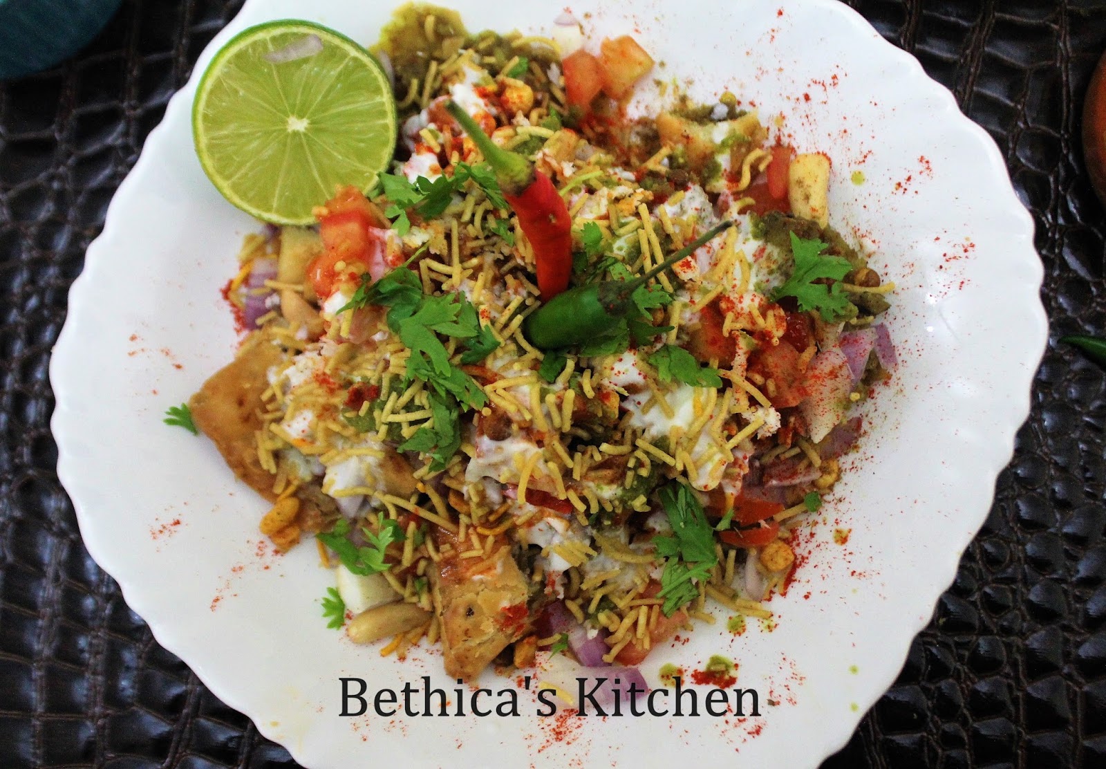 Bethica's Kitchen Flavours: Samosa Chaat (Savoury Snack)