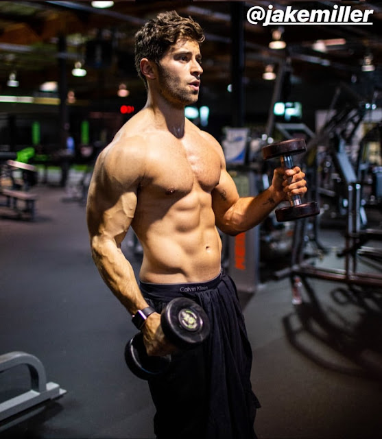 Alexis_Superfan's Shirtless Male Celebs: Jake Miller shirtless workout ...