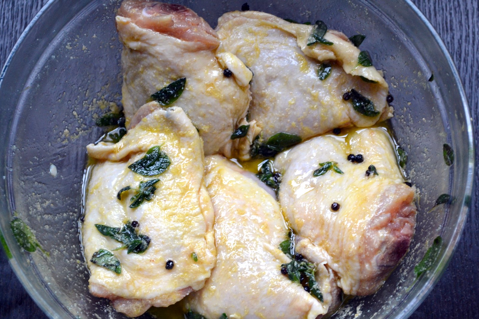 Hardly Housewives: Crispy Greek Chicken with Garlic Sauce