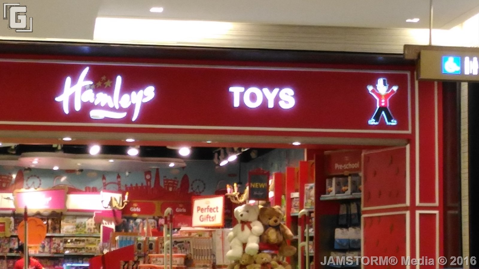 GeekMatic!: Inside Hamley's Toys at Central Square!