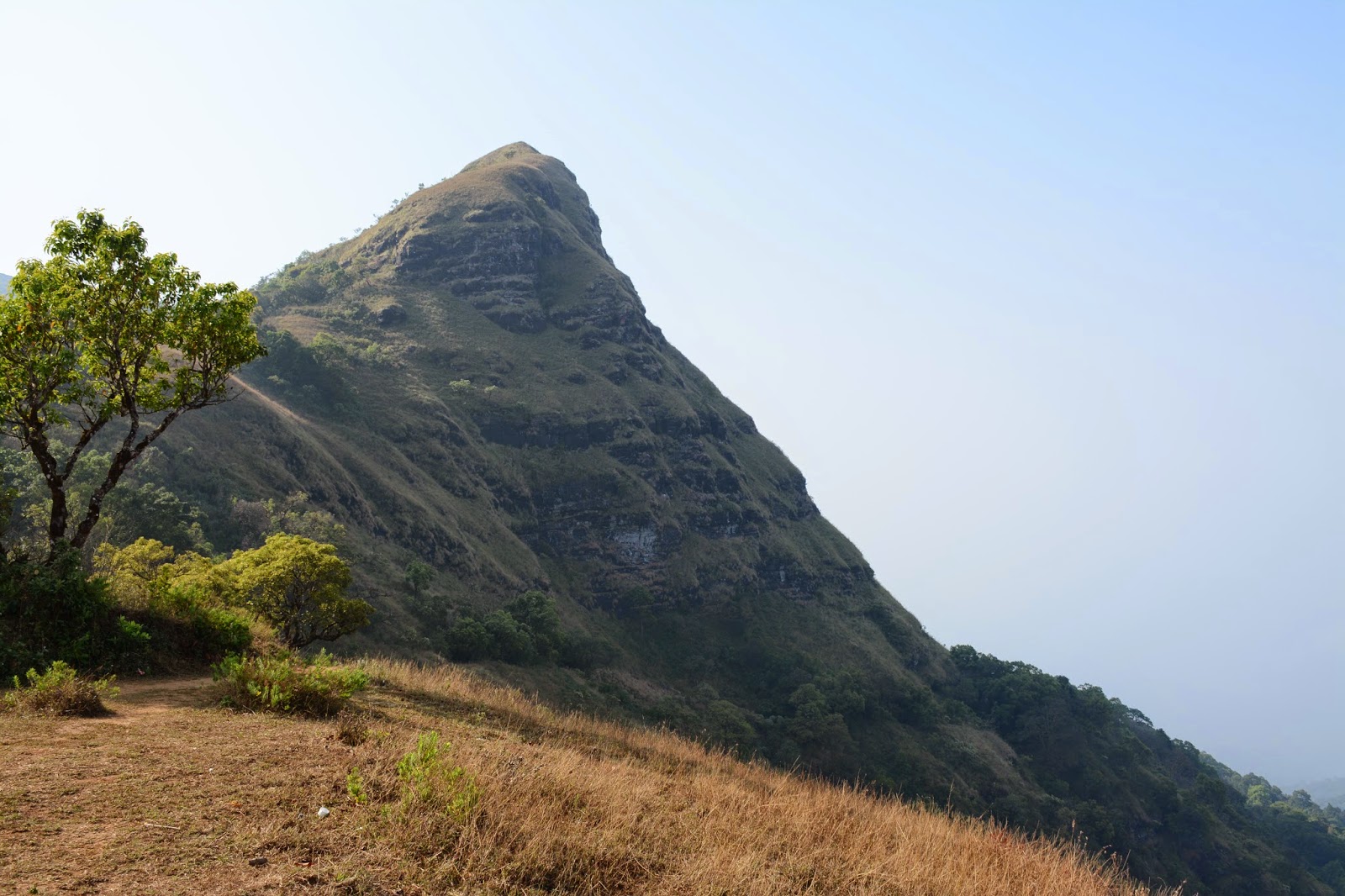 Our Travel Tales: Trek to Ballarayanadurga Fort