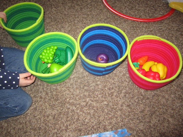How This Mom Does It: Music and Movement: Fruit and Vegetable Toss ...