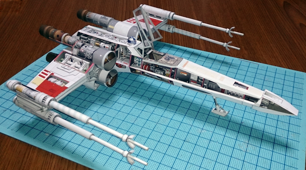 [uhu02] X-Wing