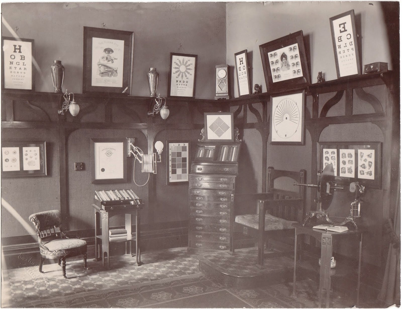 solitary dog sculptor: 04/05/15