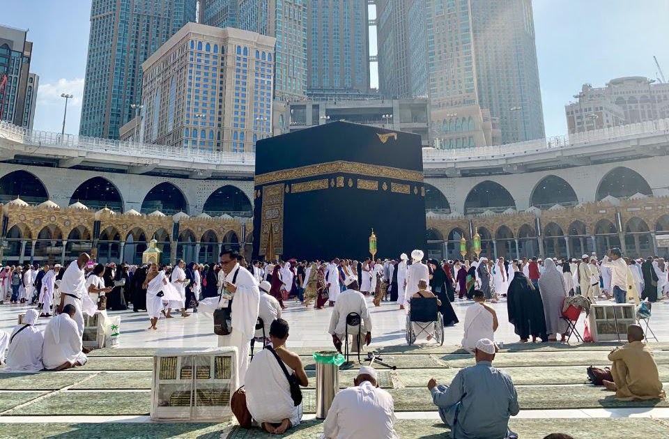 Jam Menara Hotel Al Manar Di Mekah Arab Saudi