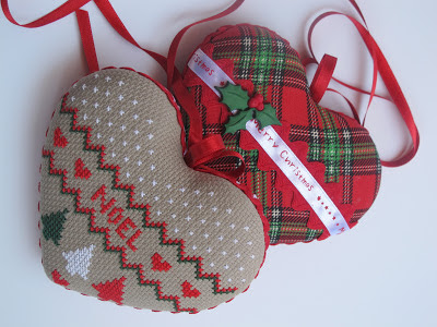 MI RINCON DE COSTURA: CORAZONES EN ROJO