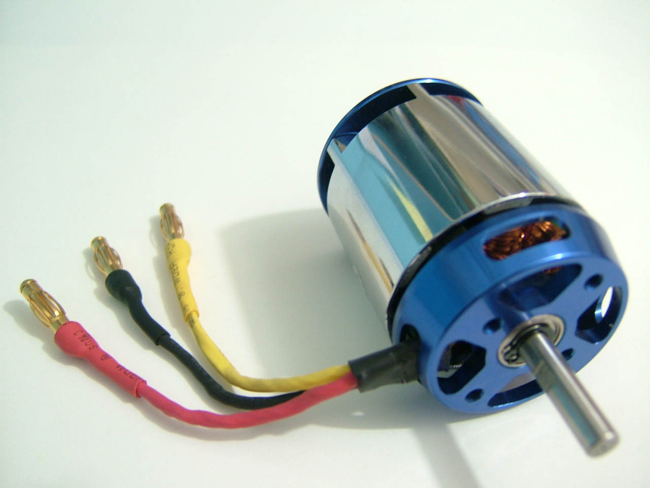 BLOG TEKNOLOGI: memilih brushless atau brushed motor