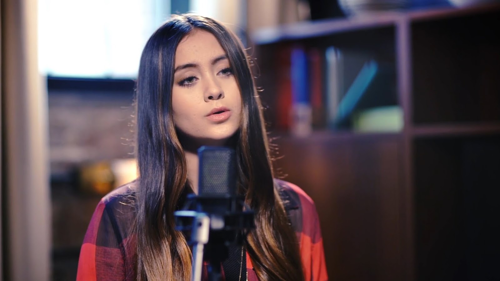 Jasmine Thompson Singer HD Wallpaper | HD Wallpapers (High Definition ...