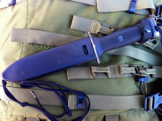 Black Scout Survival: Mk 3 MOD 0 Diving/Survival Knife: Issued knife of ...