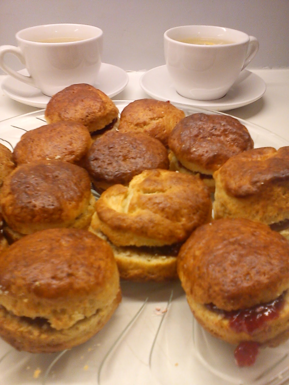 ΕΛΛΗΝΙΚΕΣ ΣΥΝΤΑΓΕΣ TAXIDIOTHS: Scones Σκοουνς