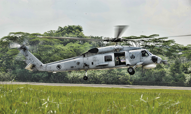 Senang Diri: Two Republic of Singapore Air Force RSAF Sikorsky Seahawk naval helos due to return ...