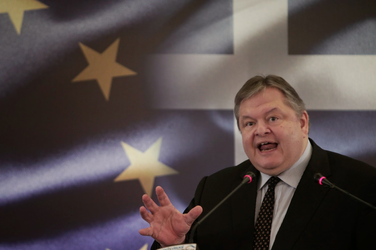 filoftero: Ο ΒΕΝΙΖΕΛΟΣ ΓΙΑ ΤΗΝ "ΤΕΡΑΤΩΔΗ ΣΥΓΧΥΣΗ" ΤΟΥ ΤΣΙΠΡΑ