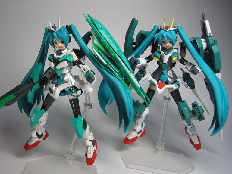 Miku Hatsune OO Quanta and Seven Sword modifications (Armor Girl ...