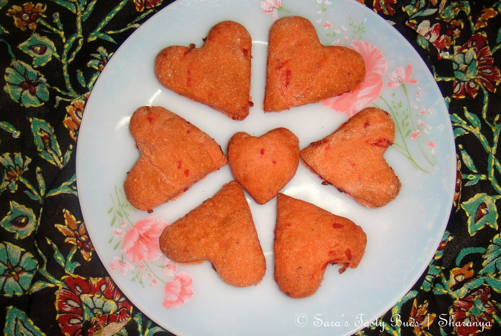 SARA'S TASTY BUDS: Spiced Beet Sugar Cookies