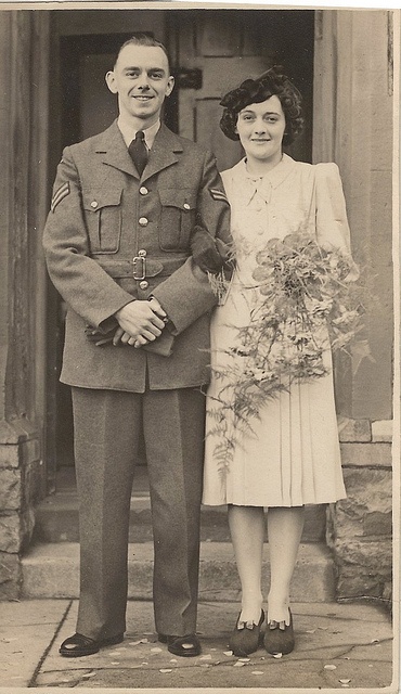 World War II in Pictures: Wartime Couples