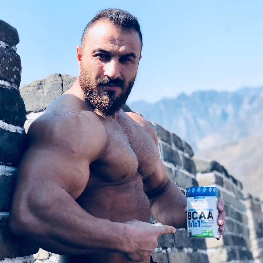 Muscle Lover: Iranian bodybuilder Ali Akbar Nikbakht (2)