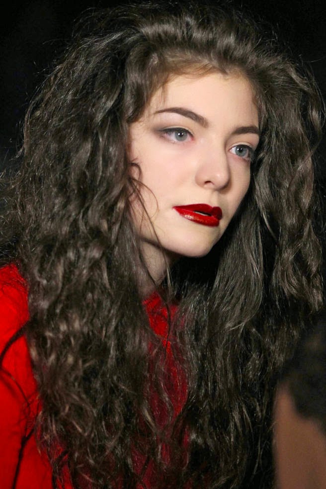 Foto dan Biodata Biodata Lorde | Indonesiadalamtulisan || Terbaru 2014