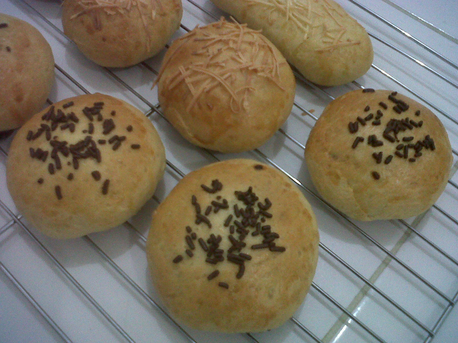 Joris' Kitchen: Assorted Sweet Bread (aka Aneka Roti Manis)