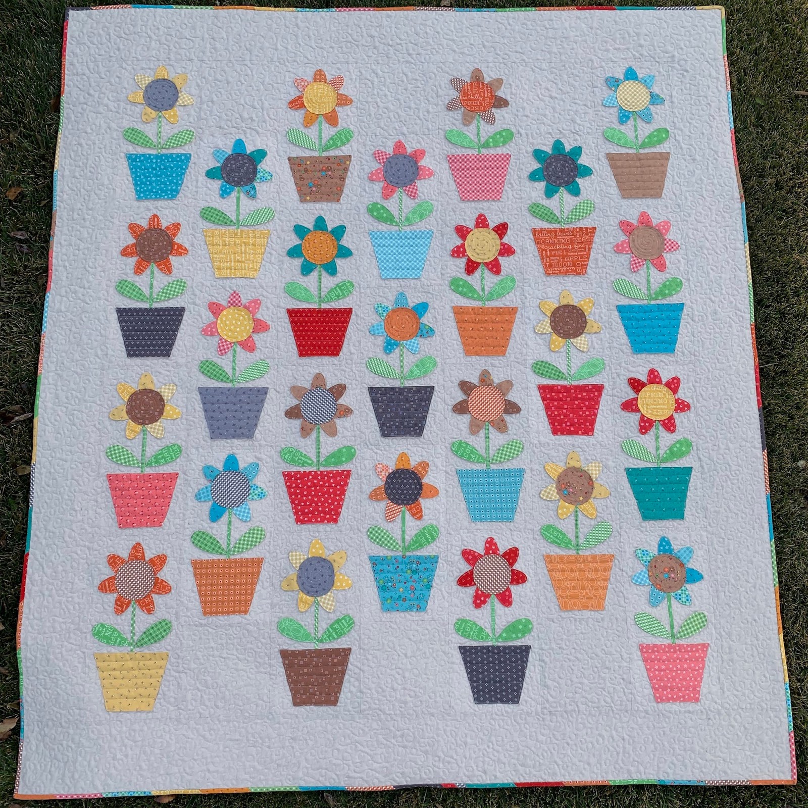 Bee In My Bonnet: Fall Flower Pots Quilt Tutorial!!