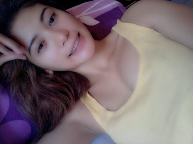 LAGI SANGE BERAT, TANTE CANTIK PAMER TOKET