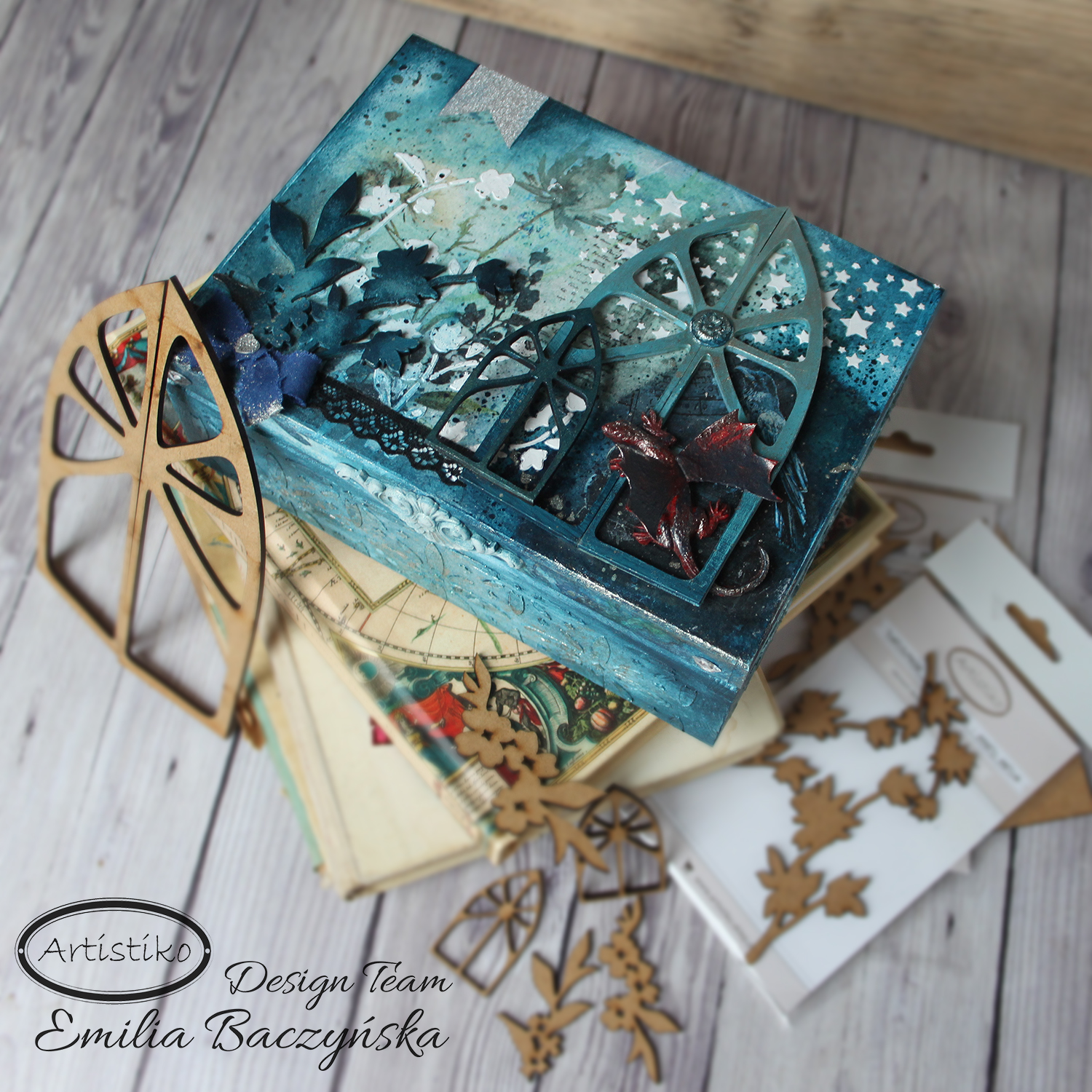 Szkatułka z witrażem / Casket with a stained glass window