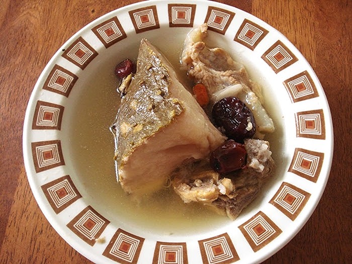 aunty celia's family meals: Soursop (酸味) soup