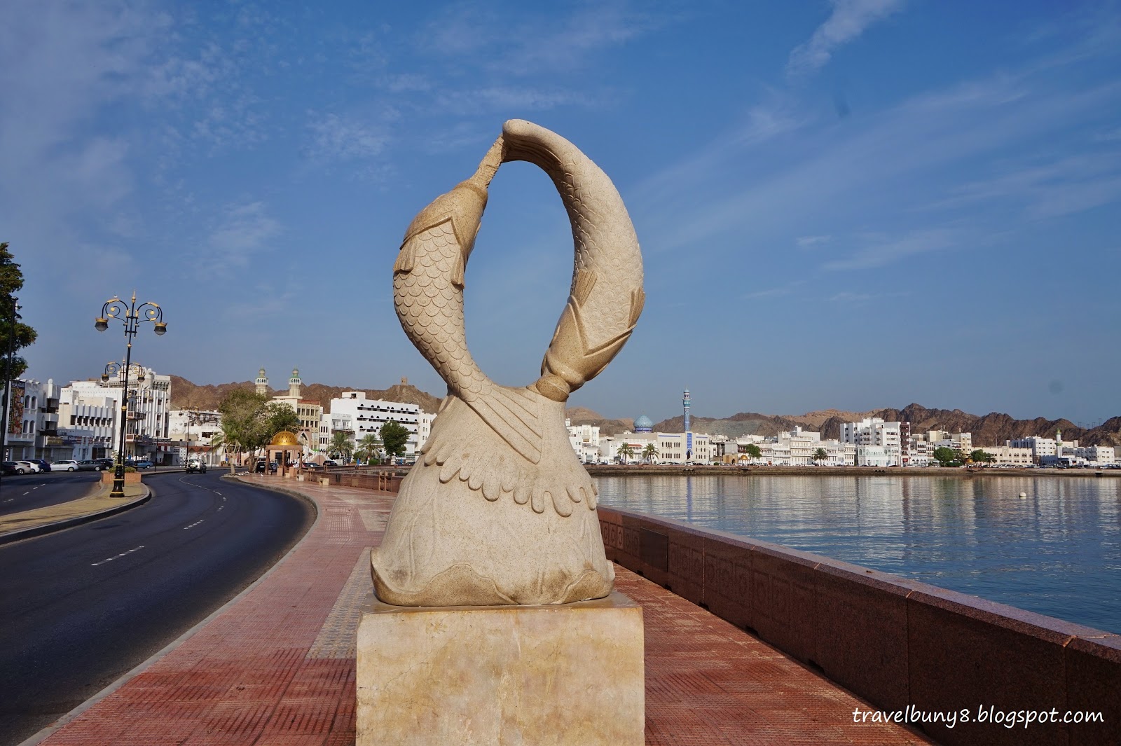 [OMAN] Muscat - Muttrah Souq, Fort and Corniche | Travel Bunny