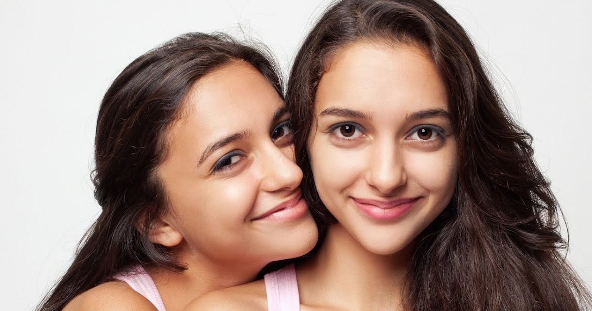 NEW BOOK IS OUT!: Twinning | Courtney's Clean Caps