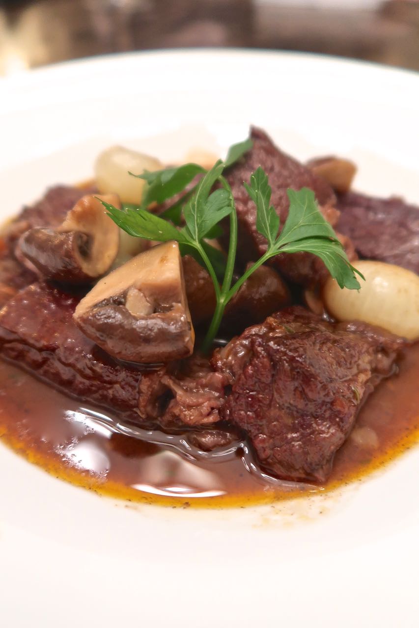 Scrumpdillyicious: Guy's Short Rib Boeuf Bourguignon