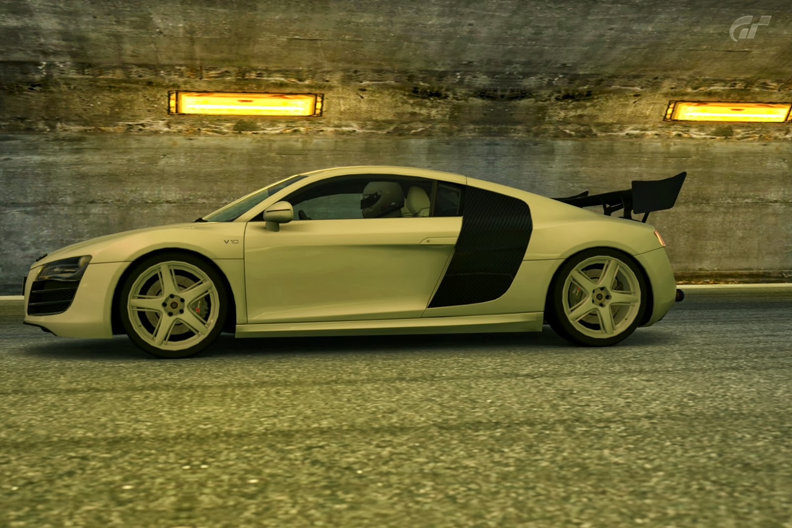 GT5 Fun 2 Drift: Ferrari F40 '92 (Floor Mat Ocher)