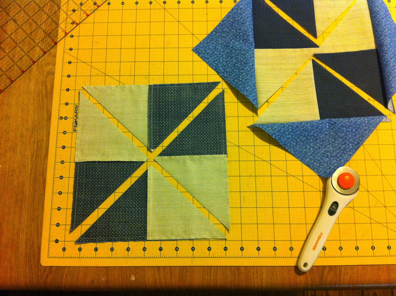 Sew Preeti Quilts: Four Patch HST (Boston Block) Tutorial