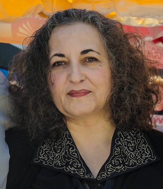 LECTURA_EMIL FERRIS: LO QUE MÁS ME GUSTAN SON LOS MONSTRUOS