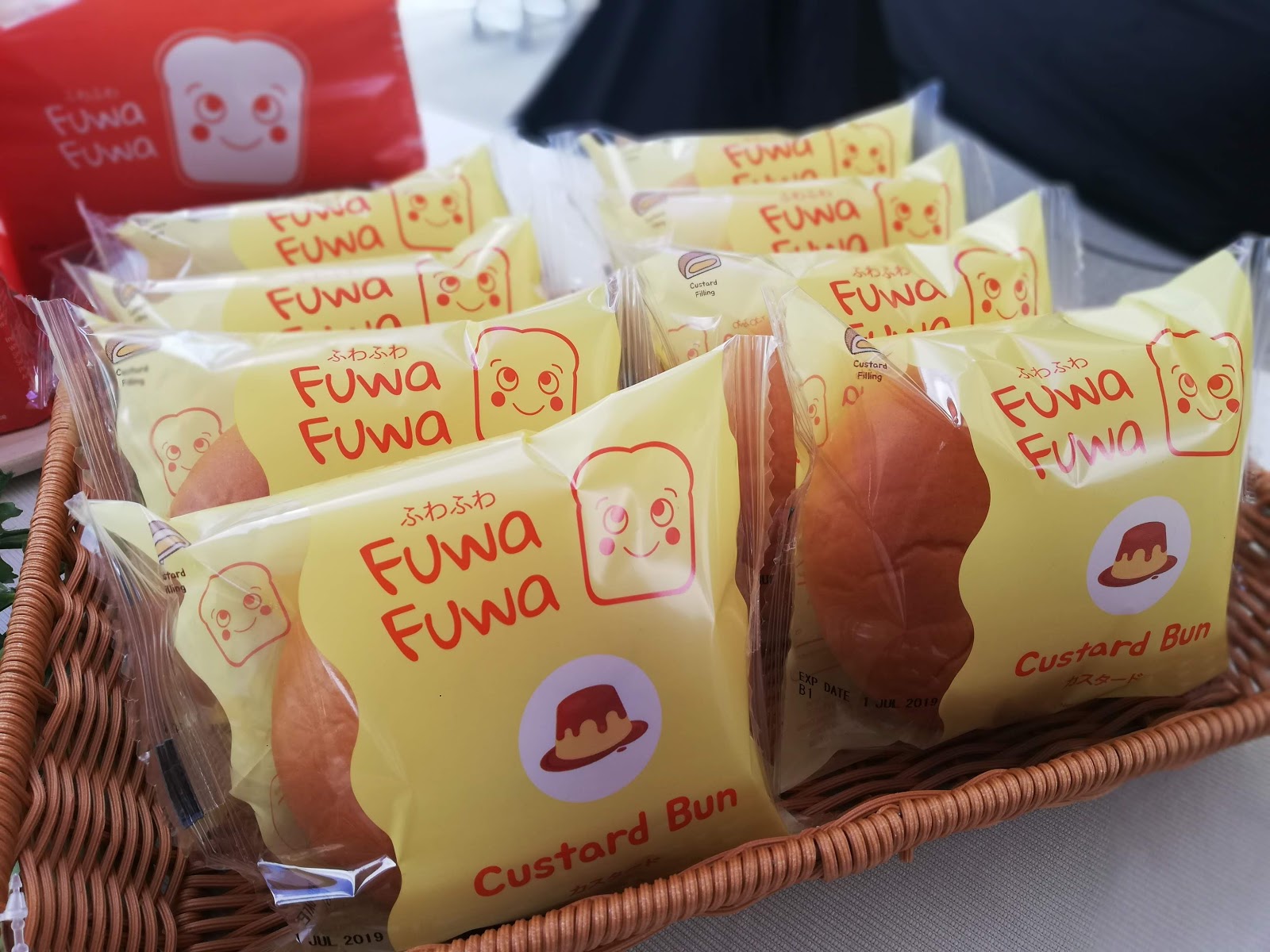 Fun Food Fights: Fuwa Fuwa! Japanese Quality Loaves and Buns Are Now Here!