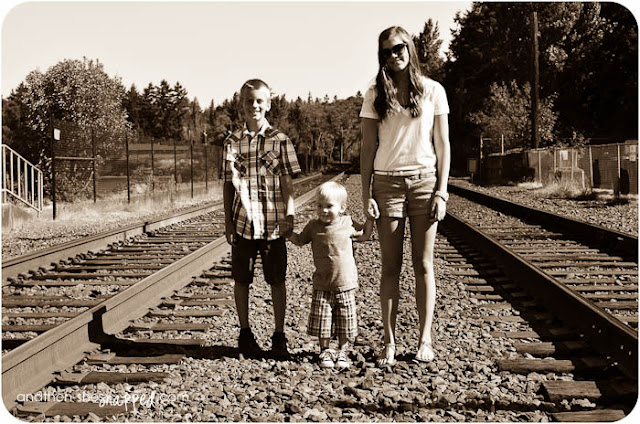 Paper Heart Camera: how to shoot three kids