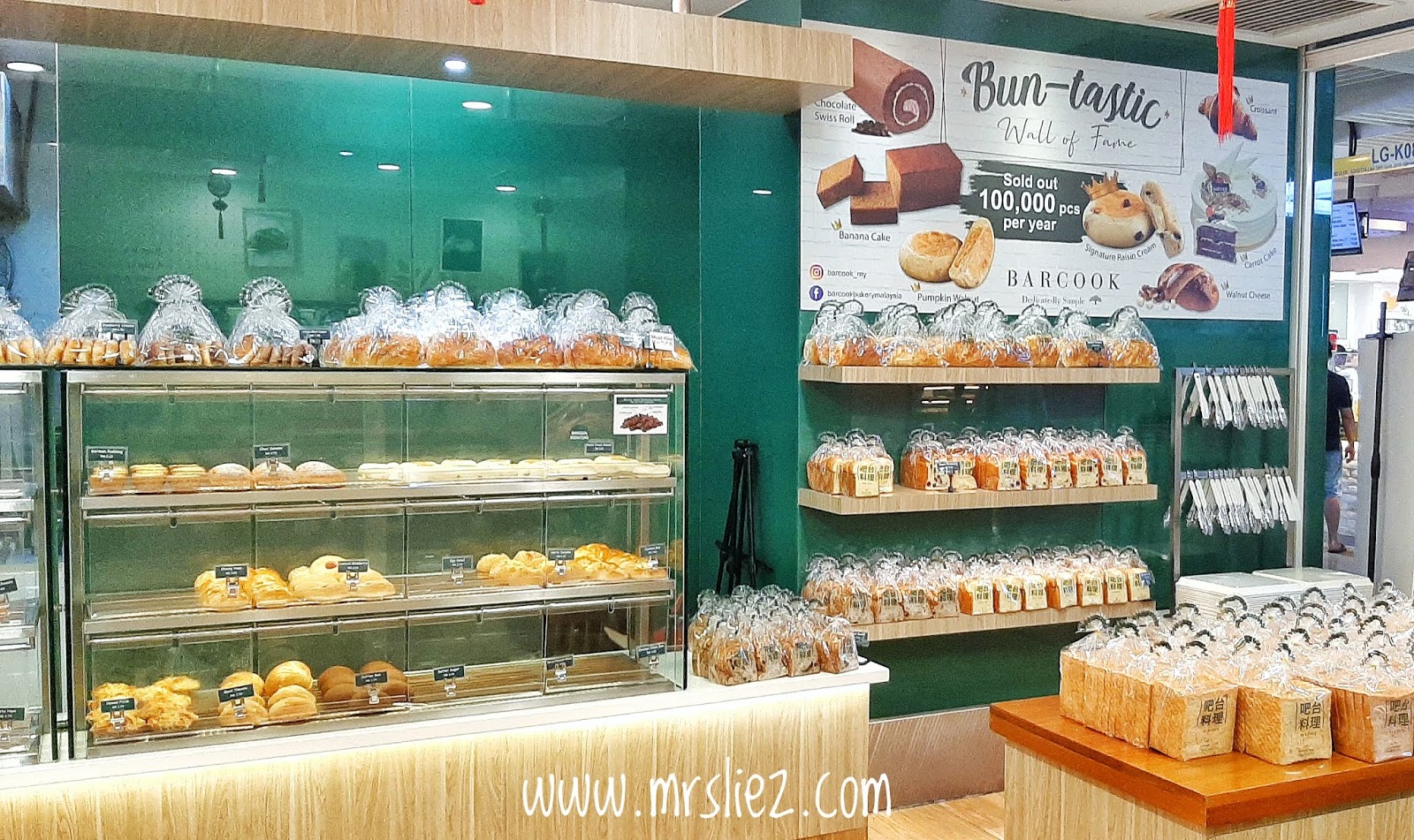 Pelbagai Roti Dan Pastry Dibuat Segar Setiap Hari Di Barcook Bakery The ...
