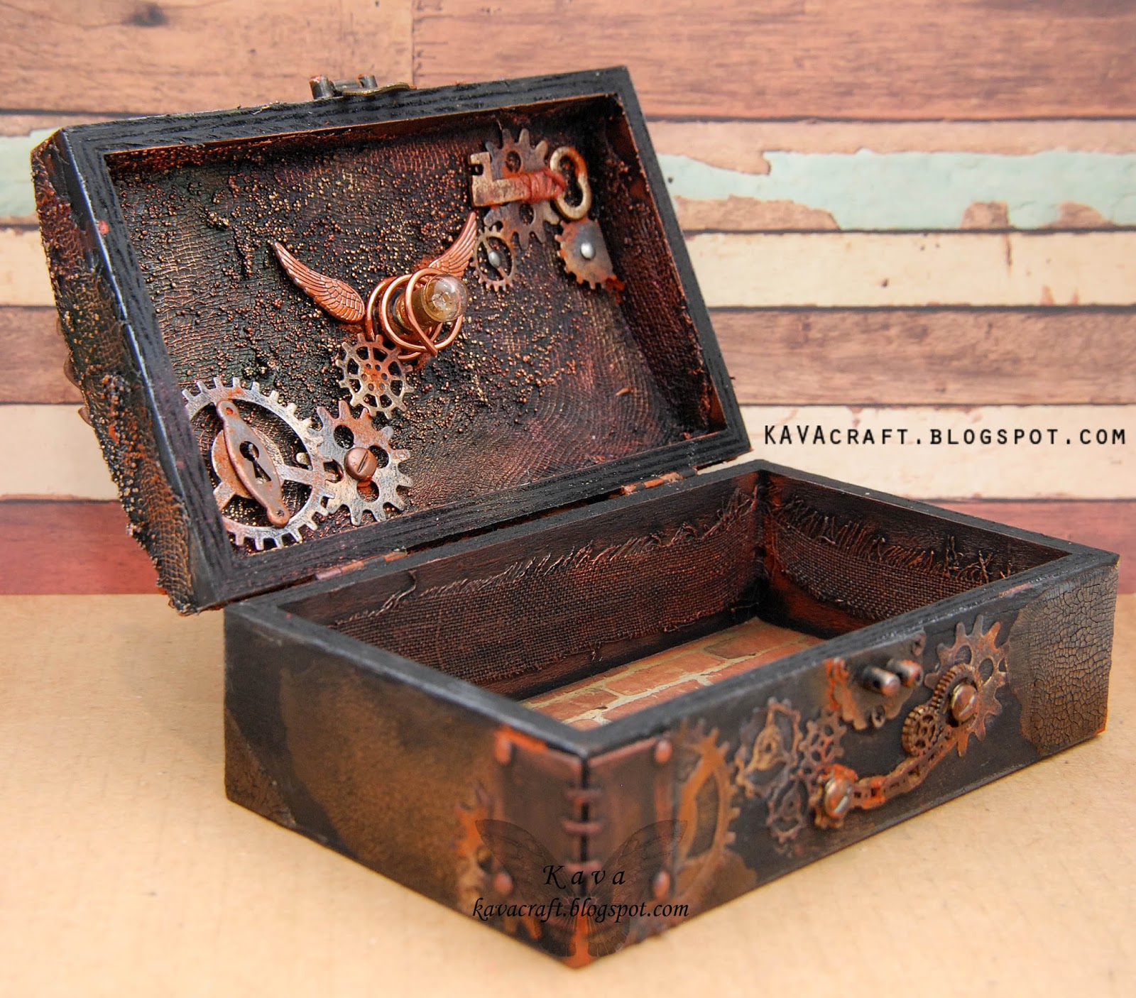 KAVA Craft: Rusty Steampunk Altered Box