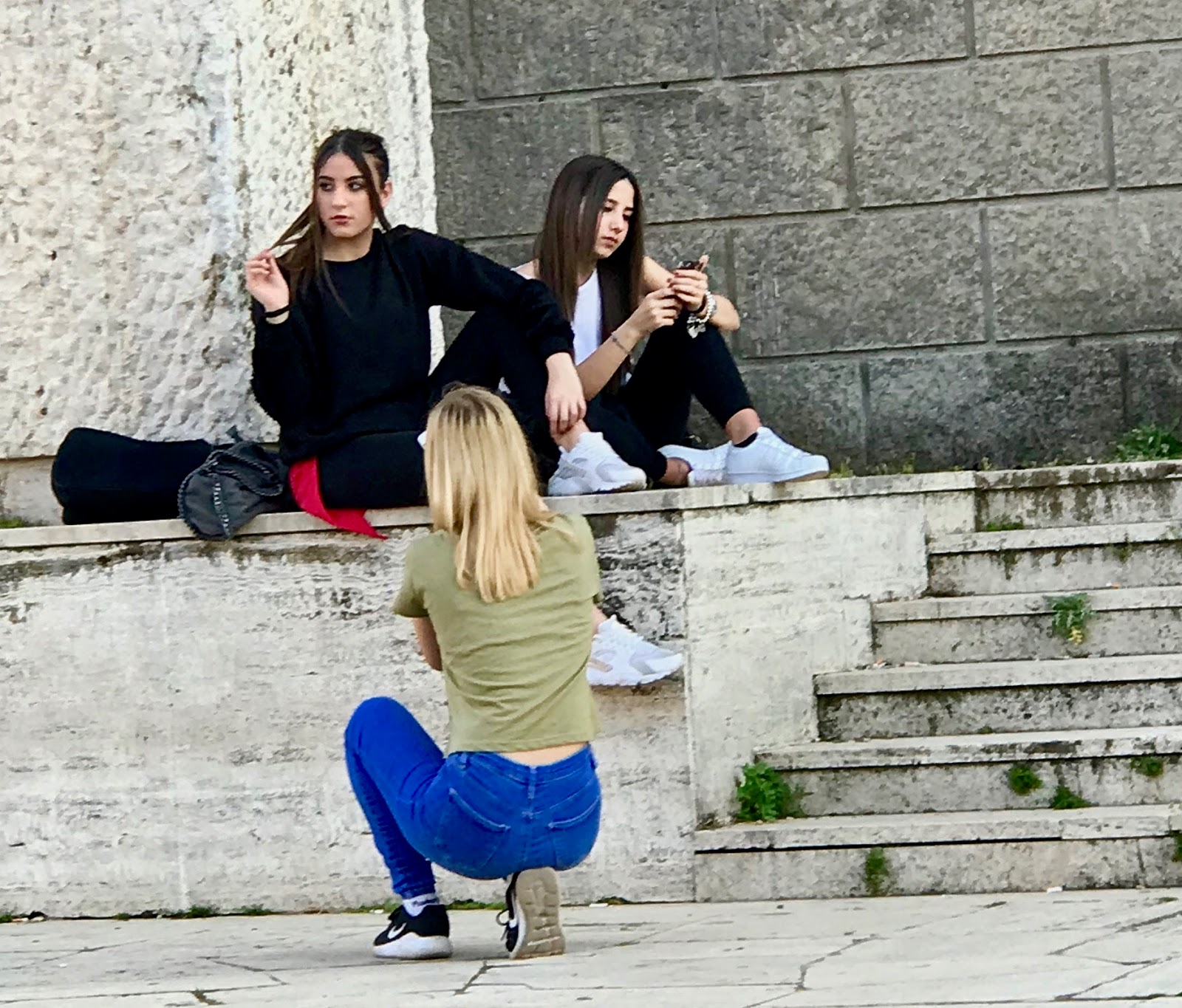 DriveByCuriosity: Photography: Römerinnen - The Girls Of Rome