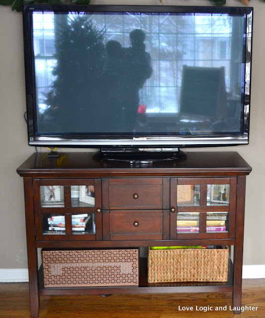 Make It Mommy: Baby-proofing the Cable Box - diy