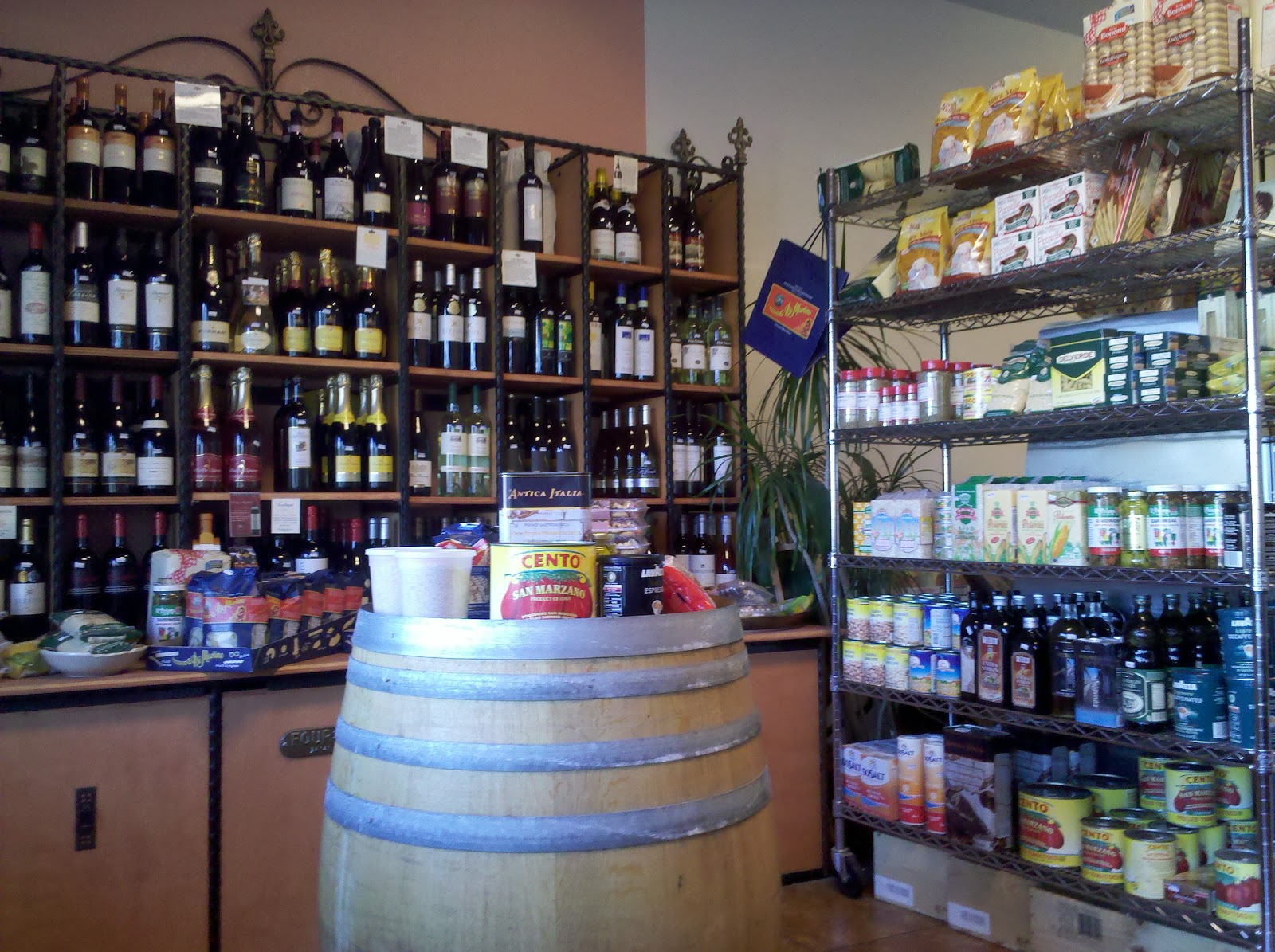 San Diego Food Man: Italian-Rosanna's Pasta Shop