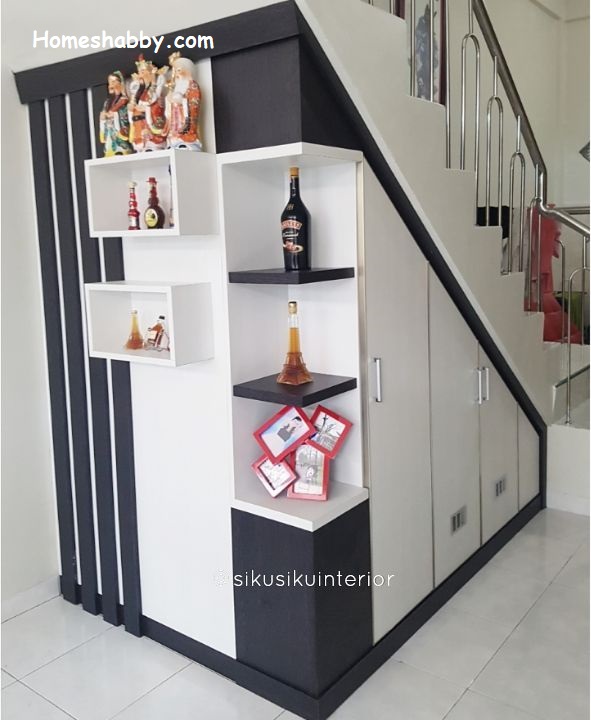 6 Ide Rak Bawah Tangga yang Inventif ~ Homeshabby.com : Design Home ...