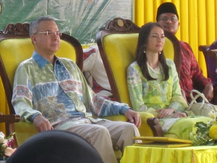 WARISAN RAJA & PERMAISURI MELAYU: DYMM Sultan Dr Nazrin Shah Sultan ...