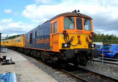 'Along These Tracks' Train Photos Site : Photo BR Class 73005 Diesel ...