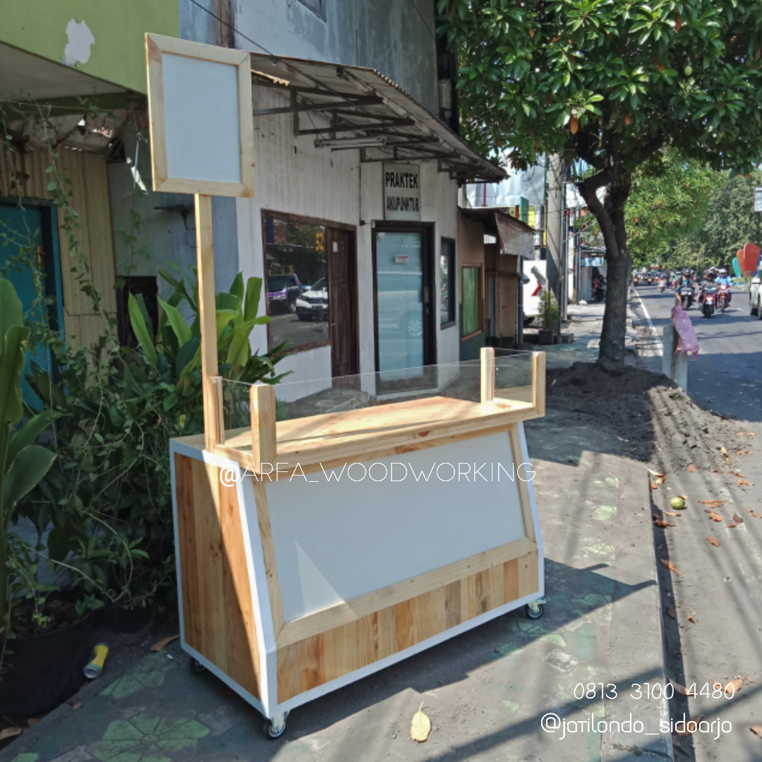 Rombong Kayu Klasik Jati Belanda Sidoarjo