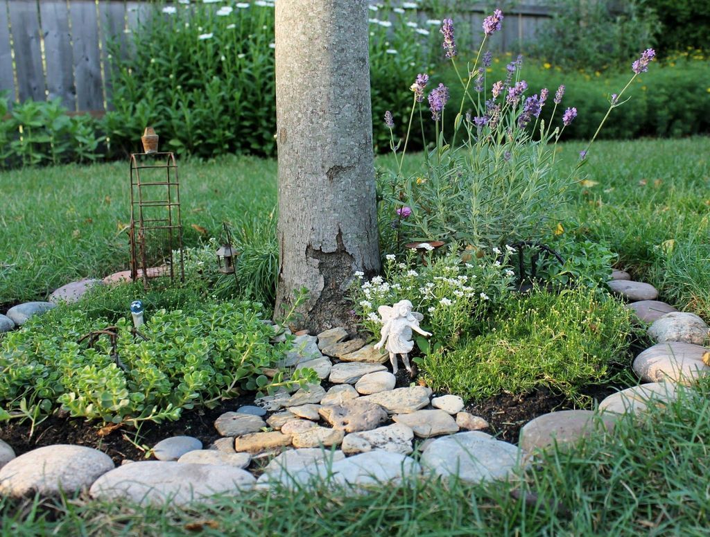 17 POPULAR TREE RING LANDSCAPE DESIGN IDEAS FOR YOUR GARDEN - Natassa Decor