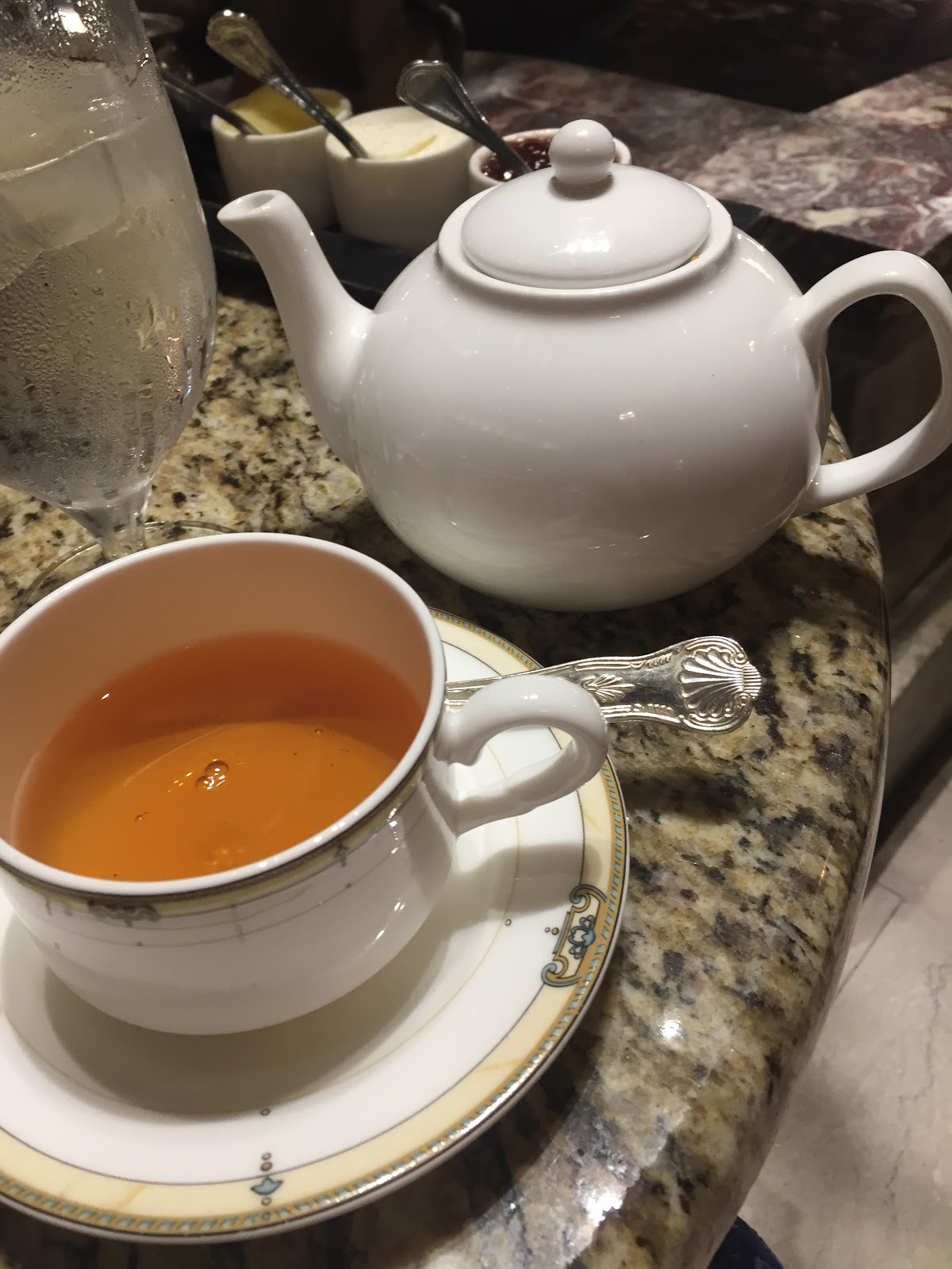 Rosemary's Sampler: Afternoon Tea - The Drake, Chicago, IL